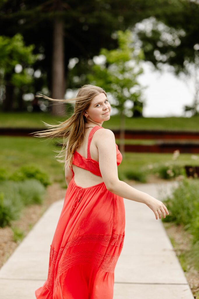 Sophia 2025 Senior | Excelsior Commons - taryncollinsphotos.com